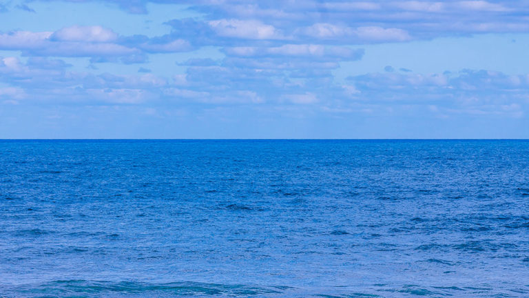 Ocean View | Calm Day - TropicWallpapers